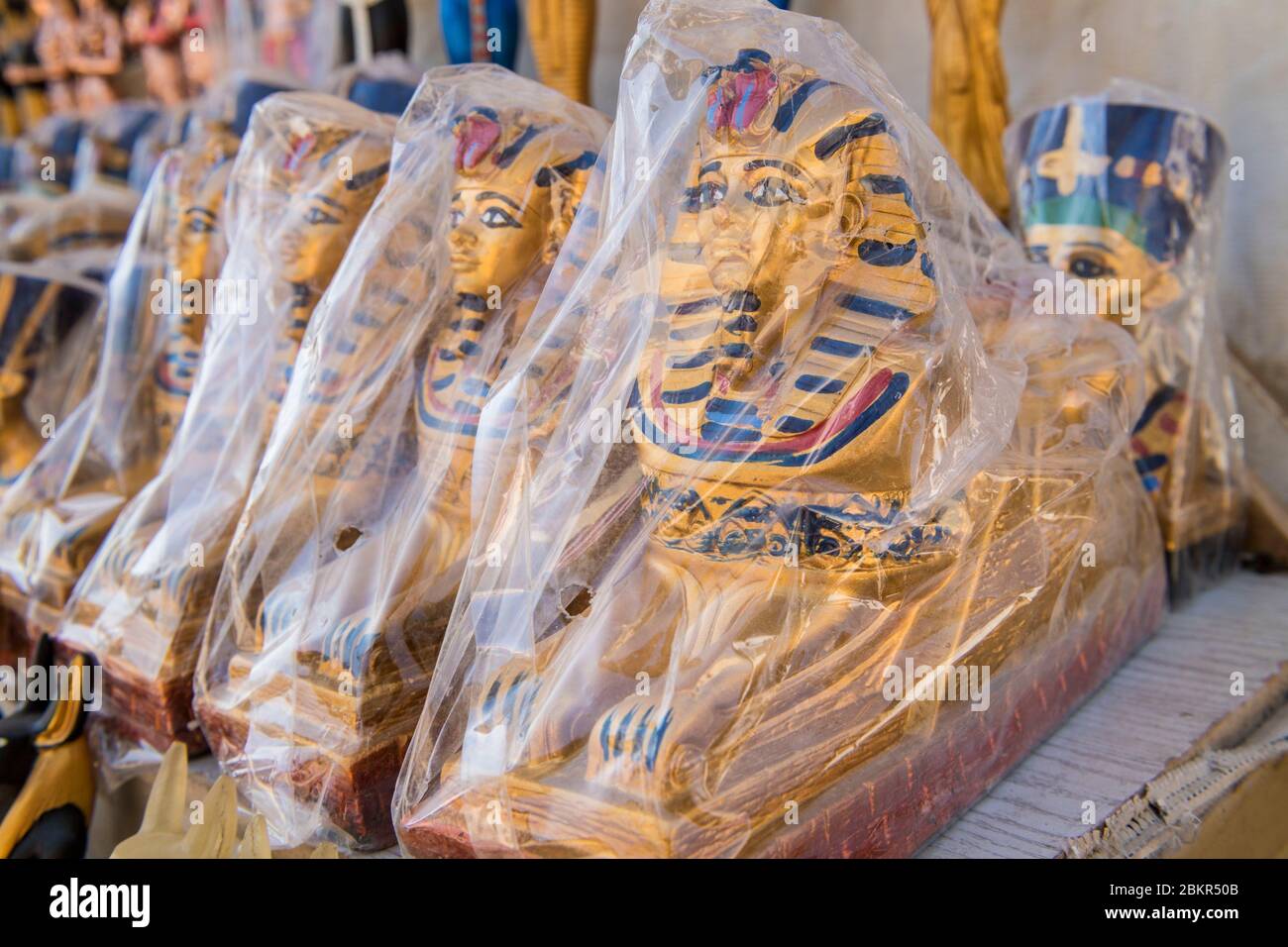 Egypt, Cairo, Giza, tourist market on site of the pyramids of Giza ...
