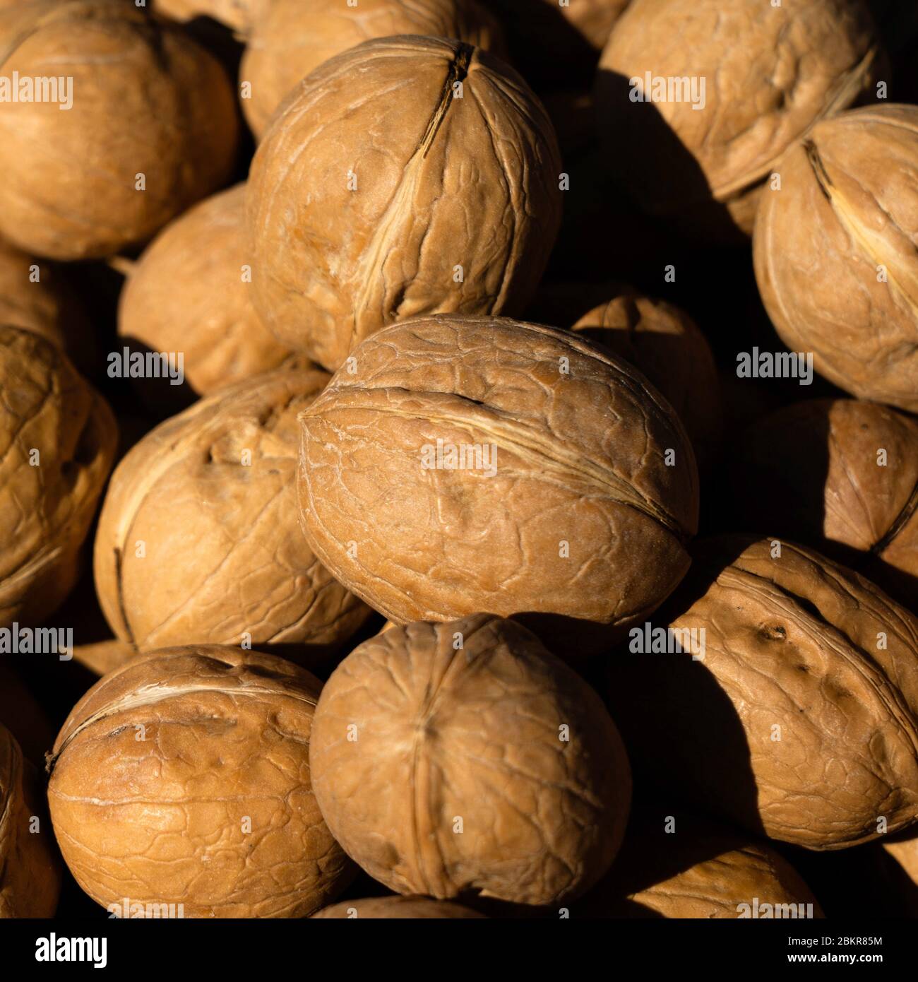 Walnuts closed open nuts hi-res stock photography and images - Alamy