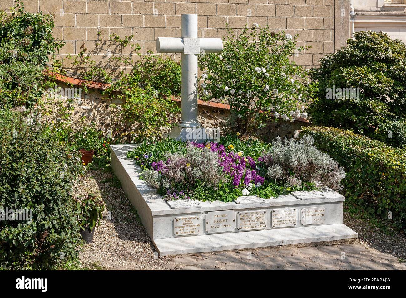 Monet family tomb hi-res stock photography and images - Alamy