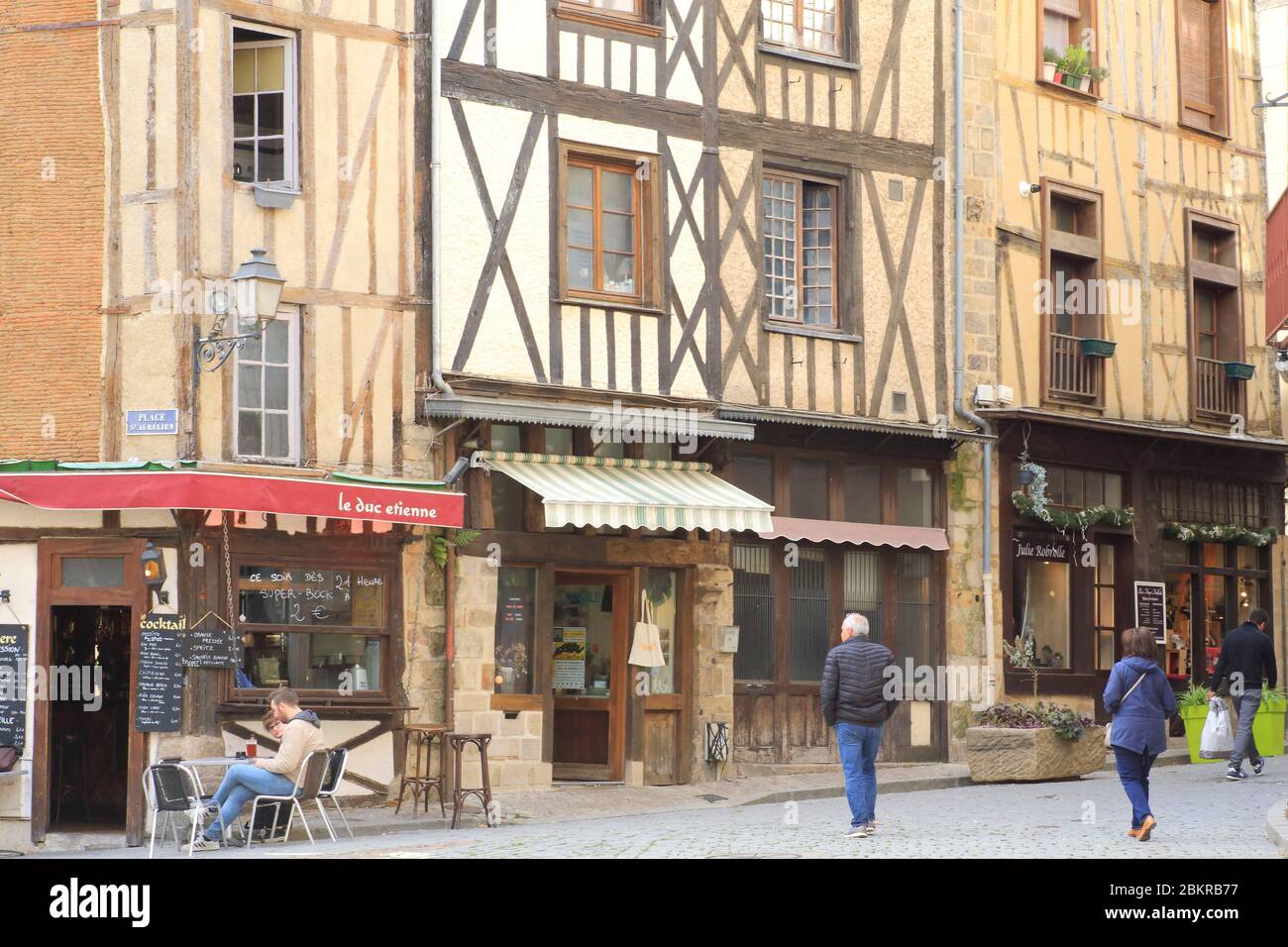 France, Haute Vienne, Limoges, historic district of the Castle, Rue de ...