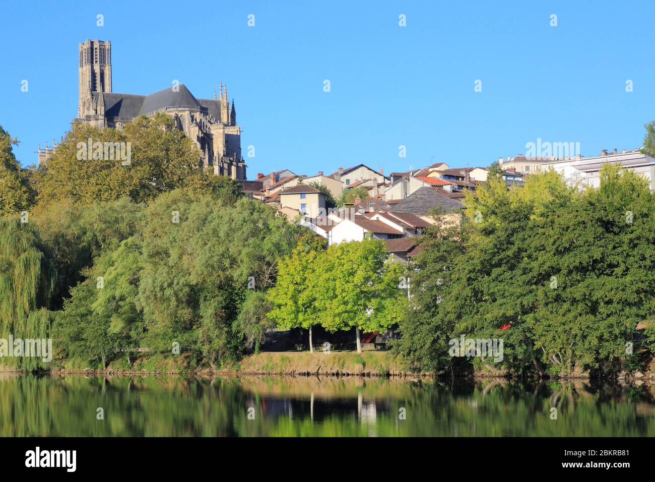 Limoges cathedral hi-res stock photography and images - Alamy