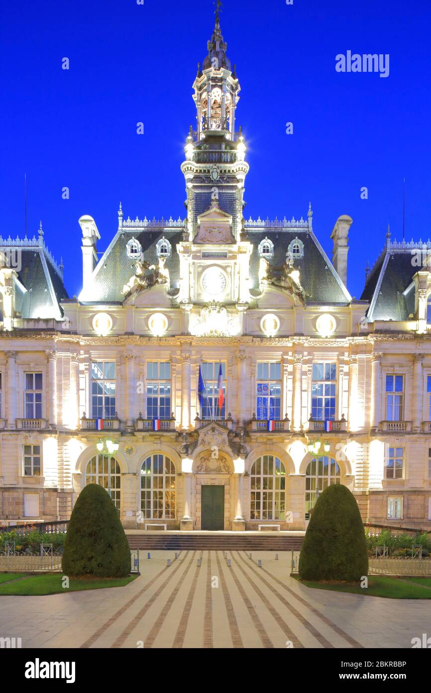 France, Haute Vienne, Limoges, Place Leon Betoulle, City hall designed ...