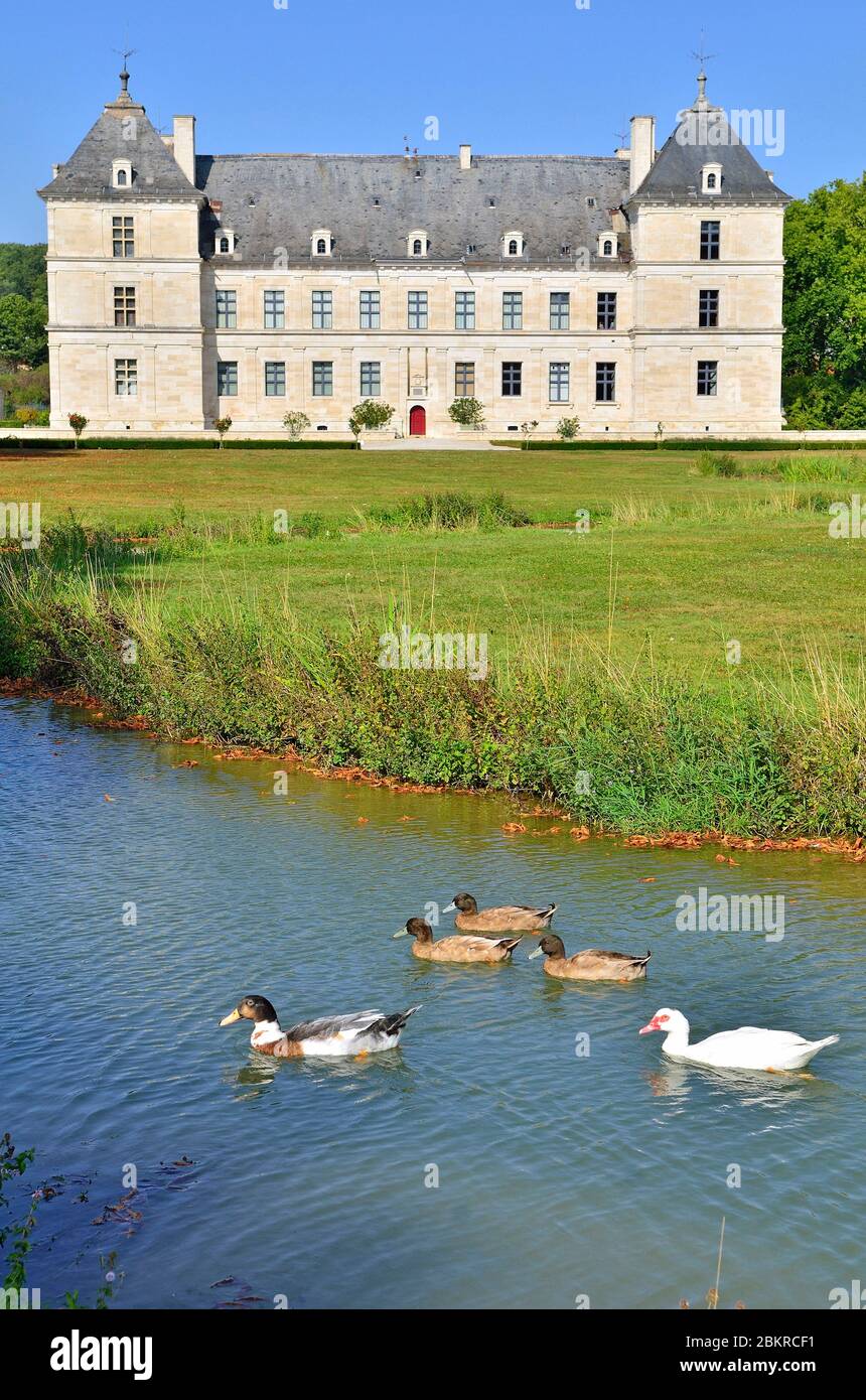 Ancy le franc hi-res stock photography and images - Alamy