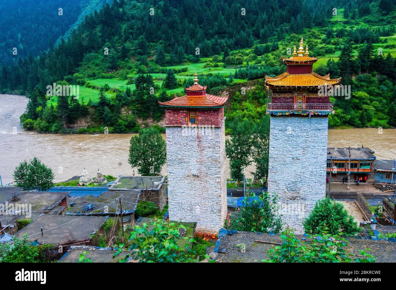 Buddhist inspired architecture hi-res stock photography and images - Alamy