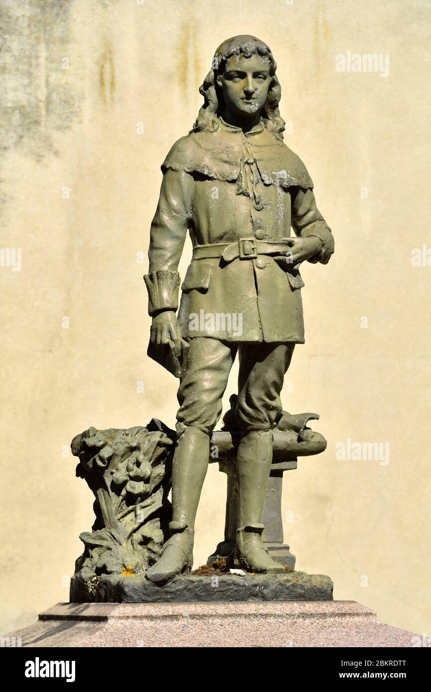 Racine statue hi-res stock photography and images - Alamy