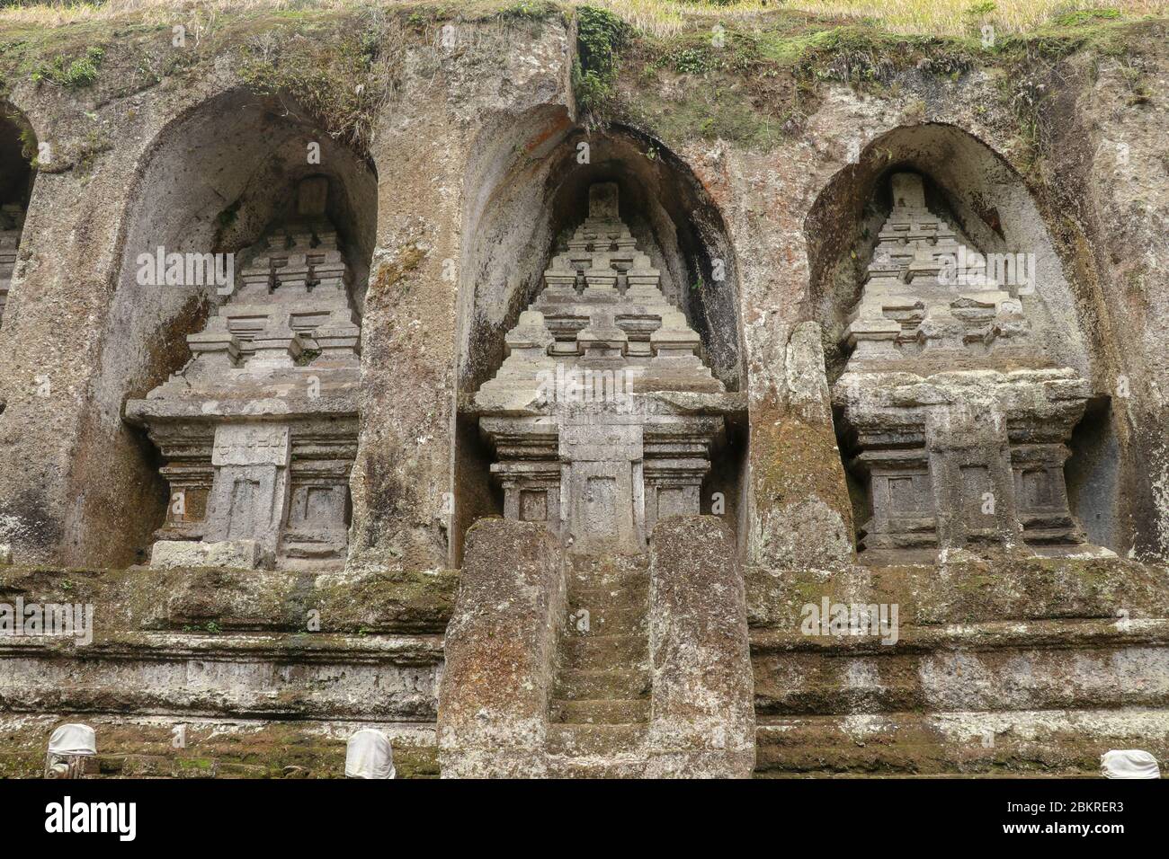 Udayana Dynasty Royal Tombs. Ancient royal tombs at Gunung Kawi Temple ...