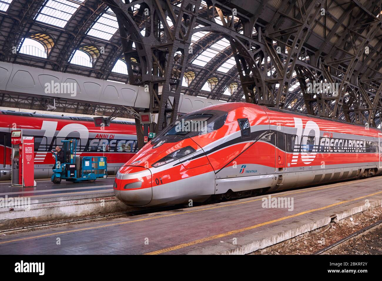 High speed trains hi-res stock photography and images - Alamy