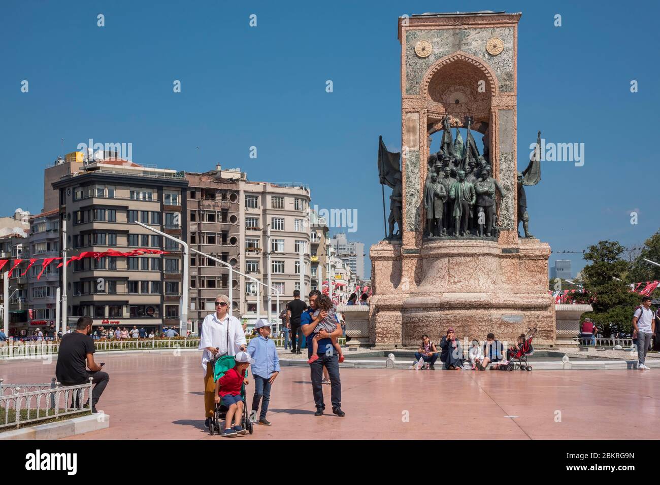Turkey, Istanbul, on Taksim square, the monument to the republic Stock ...