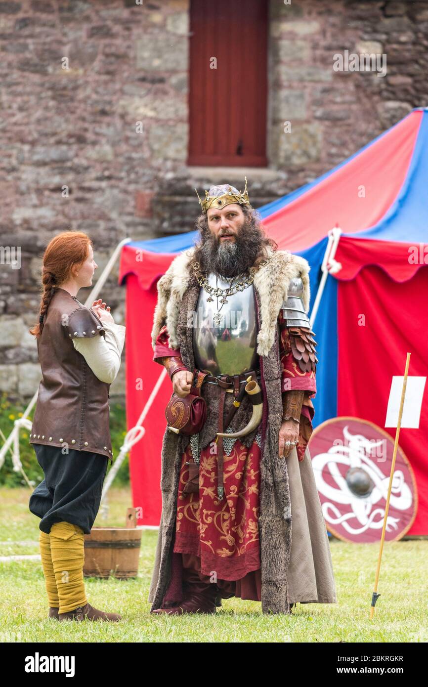 Medieval festival france hi-res stock photography and images - Alamy