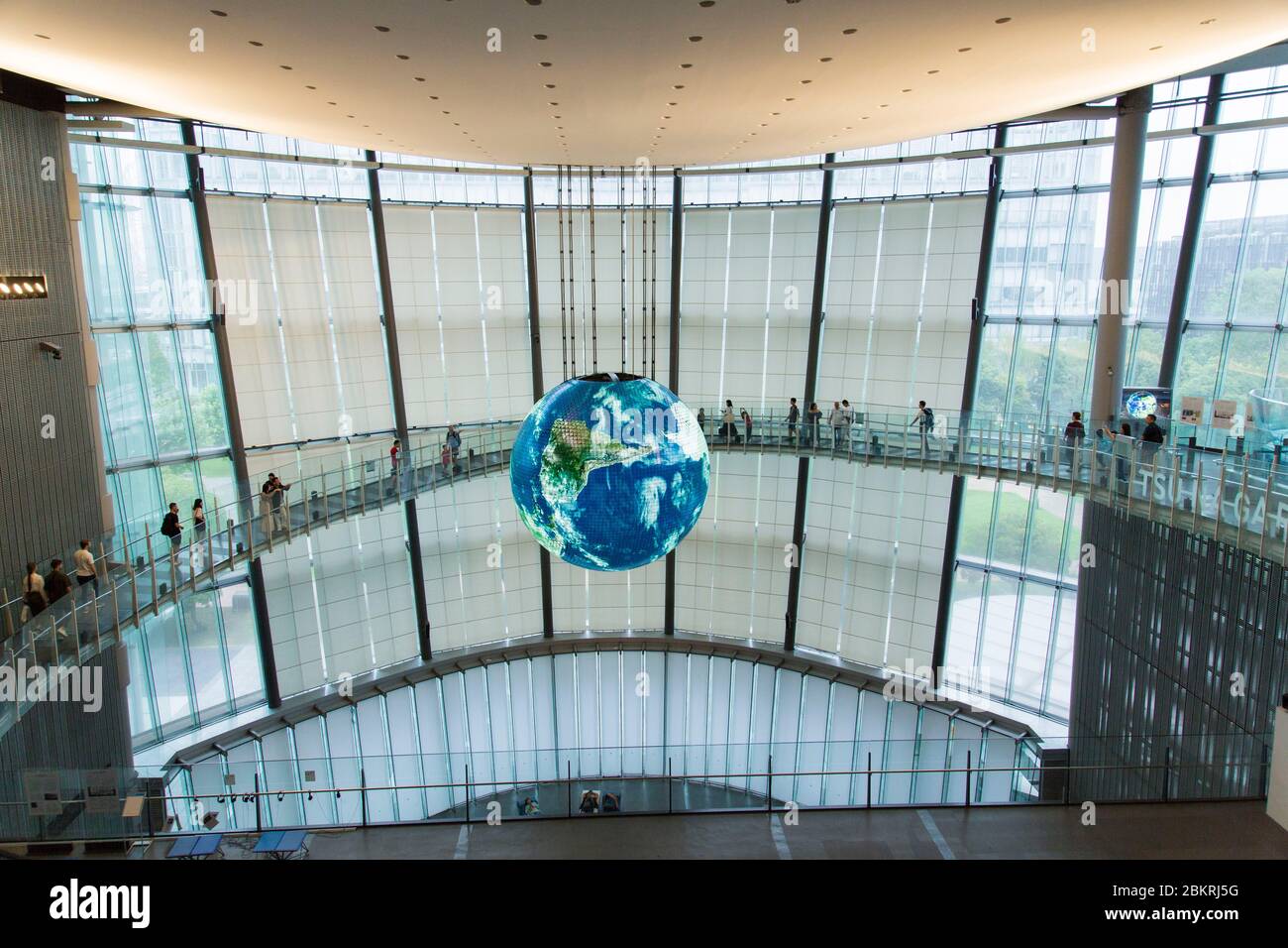 Miraikan tokyo odaiba hi-res stock photography and images - Alamy