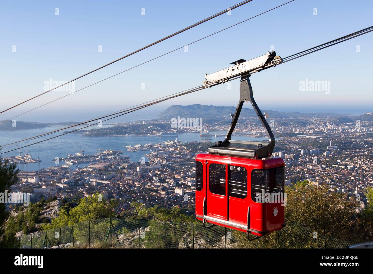 Harbor cable car hi-res stock photography and images - Alamy