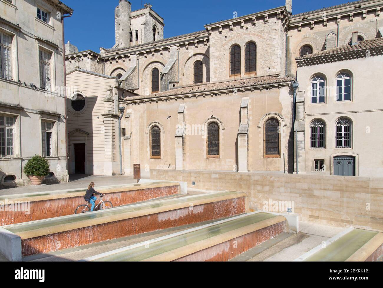 France, Gard, Nimes, fountain of the Saint Castor cathedral Stock Photo ...