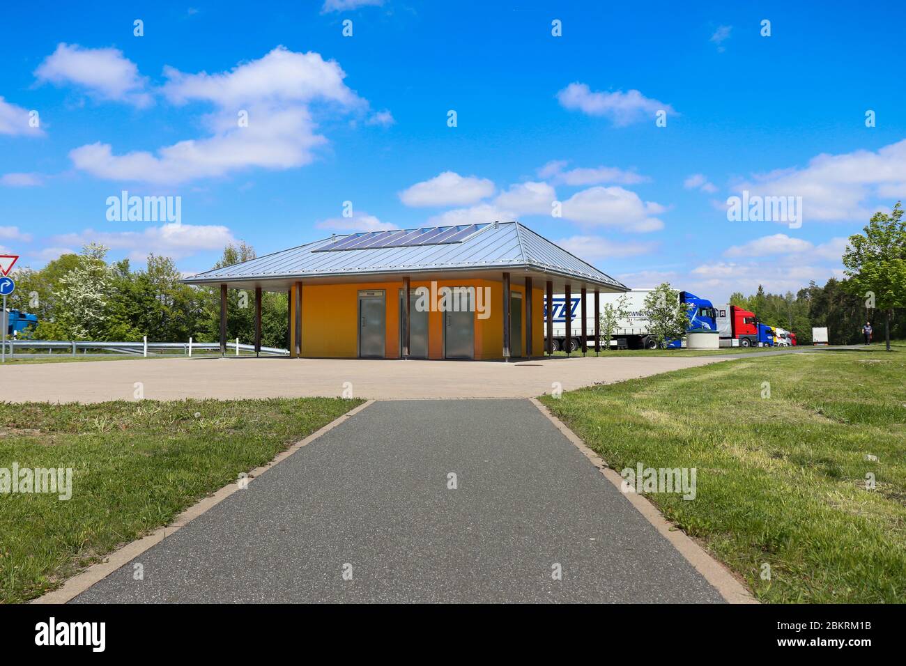 Rest stop bathroom hi-res stock photography and images - Alamy
