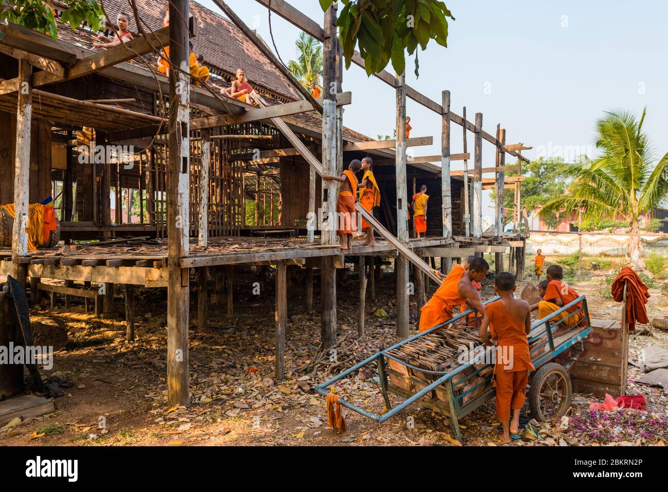 Work village hi-res stock photography and images - Alamy