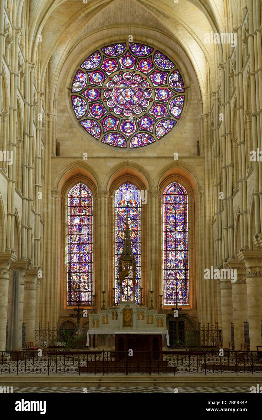 France, Aisne, Laon, the Upper town, Notre-Dame de Laon cathedral ...