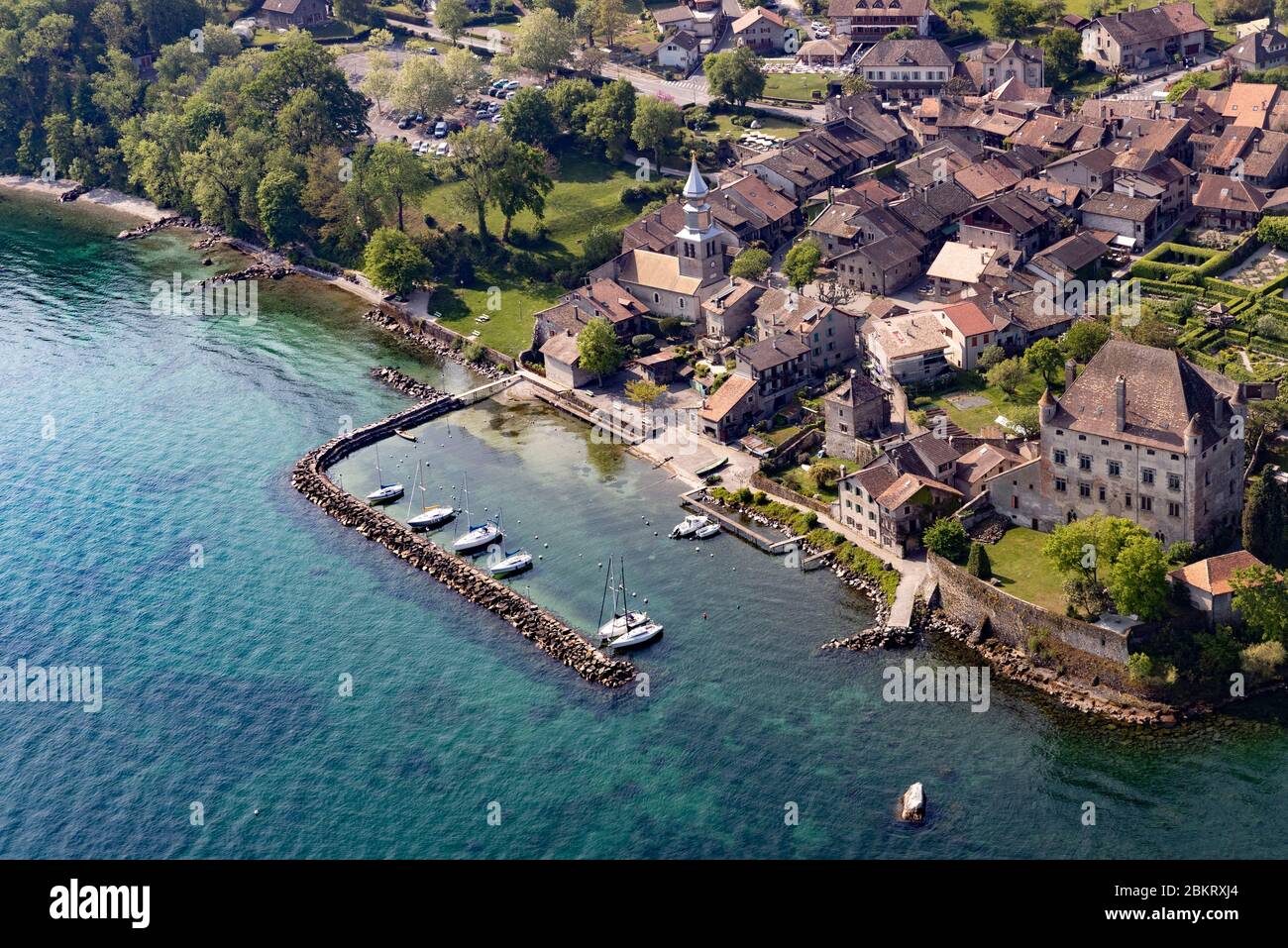 Yvoire france church hi-res stock photography and images - Alamy