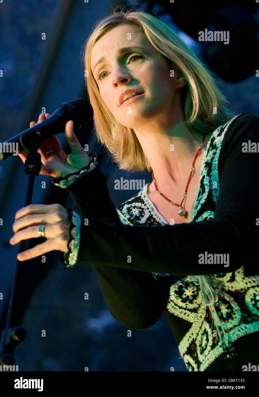 Cara dillon hi-res stock photography and images - Alamy