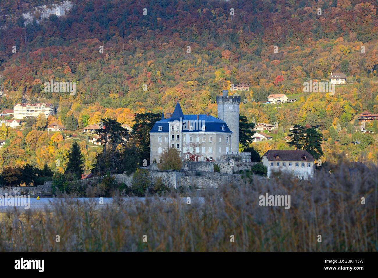 France, Haute Savoie, Annecy, Lake Annecy, Chateau de Duingt Stock ...