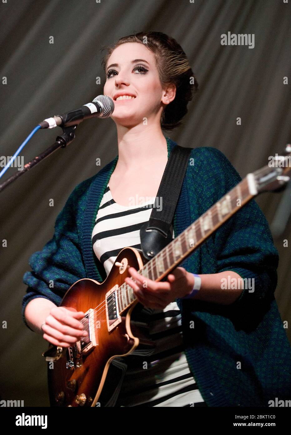 Beth Jeans Houghton (aka Du Blonde) performing at The Moseley Folk ...