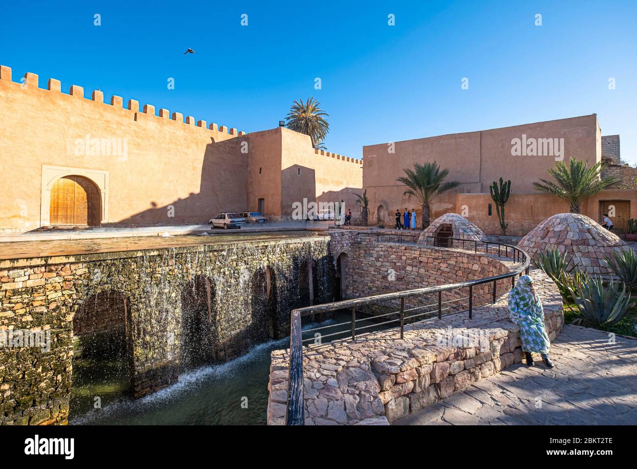 Palm spring architecture hi-res stock photography and images - Alamy