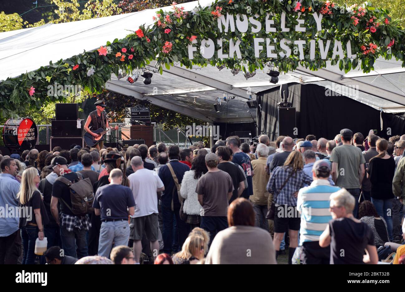 Perfromers hi-res stock photography and images - Alamy