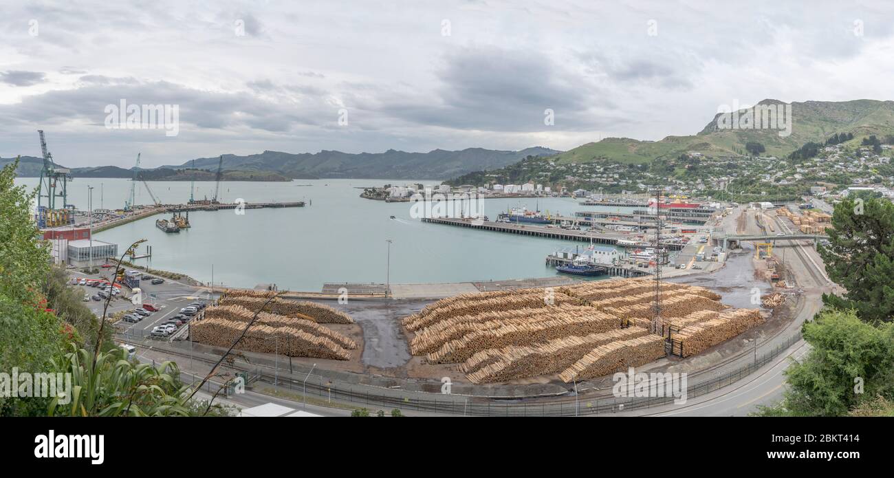LYTTLETON, NEW ZEALAND - December 02 2019: aerial cityscape with docks ...