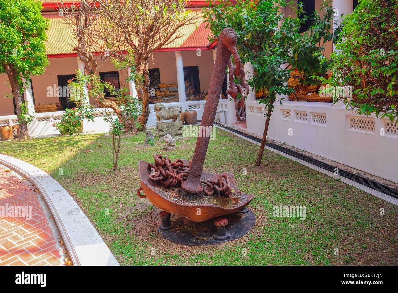 An old rusty anchor Stock Photo - Alamy