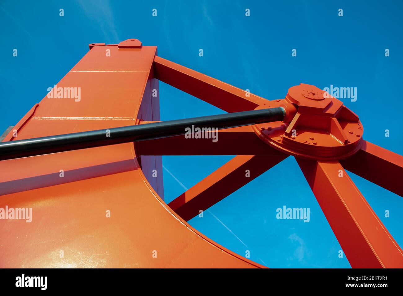 Single leaf bascule bridge hi-res stock photography and images - Alamy