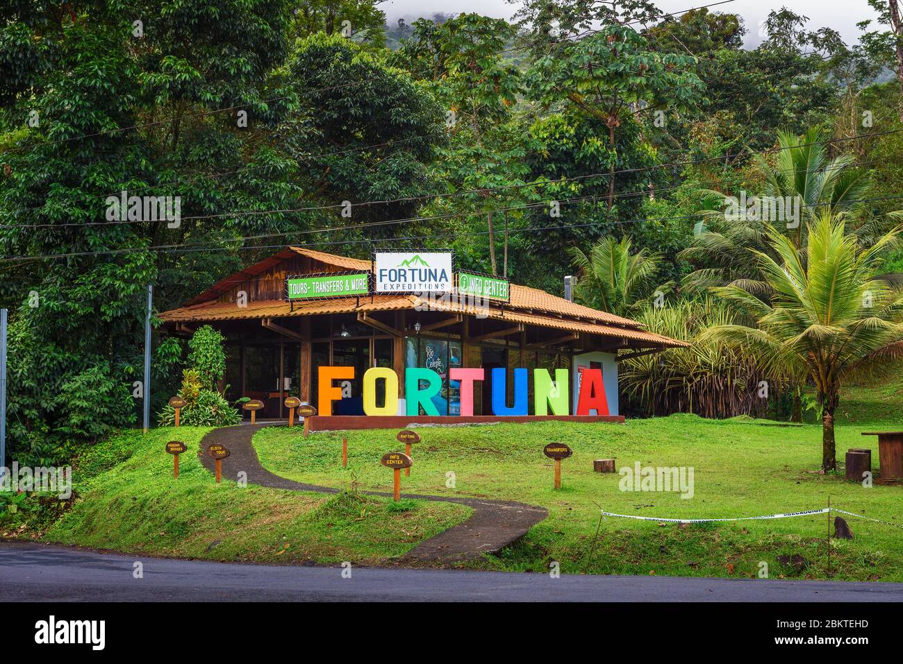 Visitor center at the La Fortuna Waterfall, Costa Rica Stock Photo - Alamy