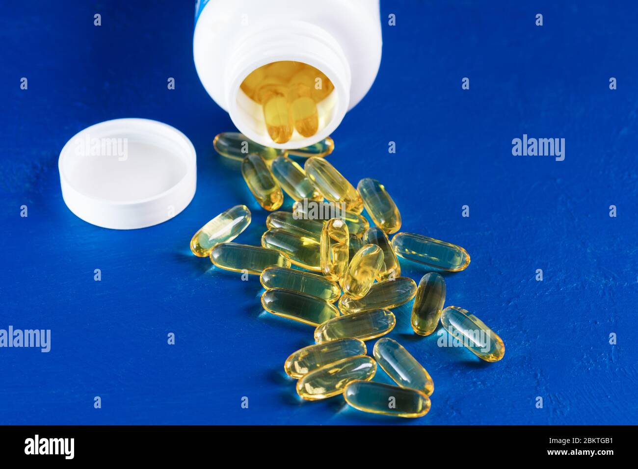 Chewable capsules hi-res stock photography and images - Alamy