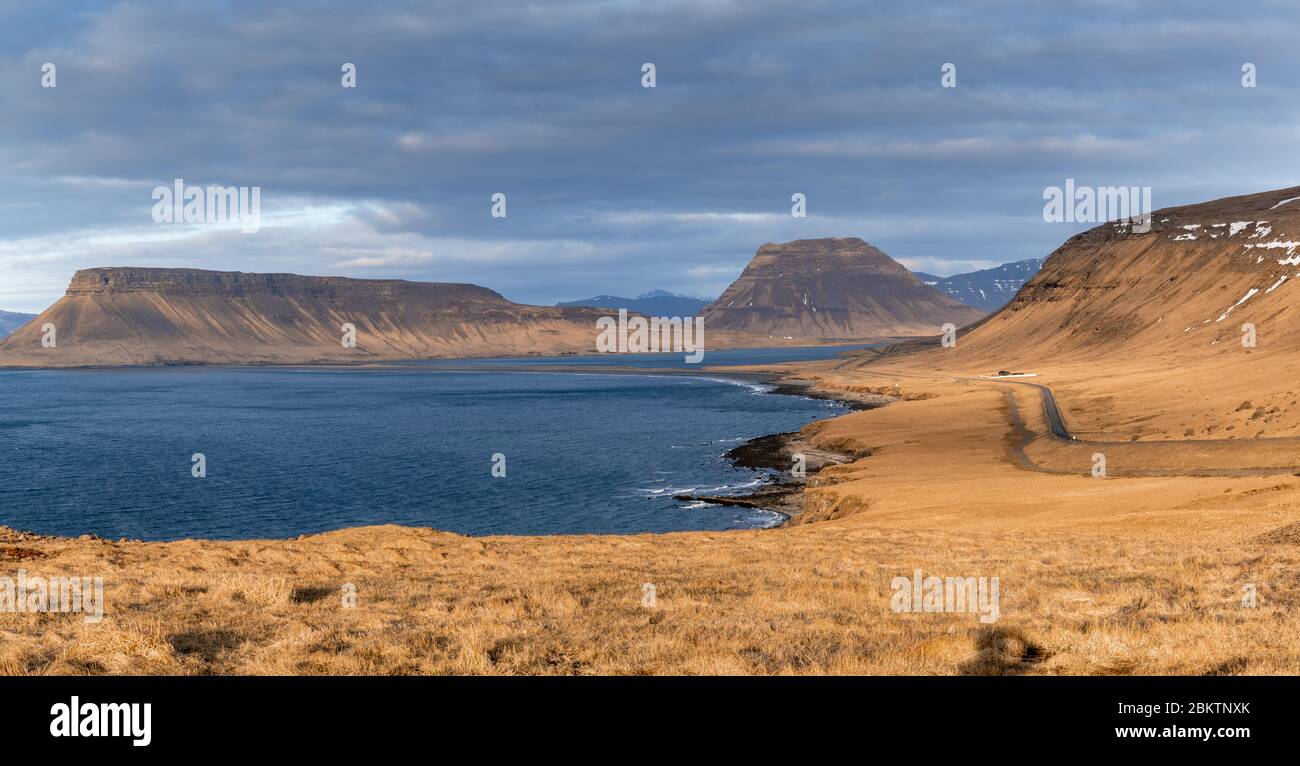 A high resolution panorama of Icelandic landscapes. Nature panorama of ...
