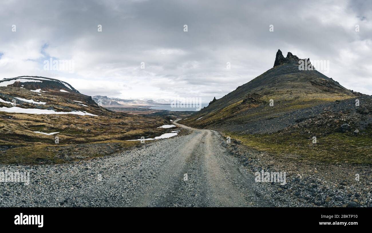 A high resolution panorama of Icelandic landscapes. Nature panorama of ...