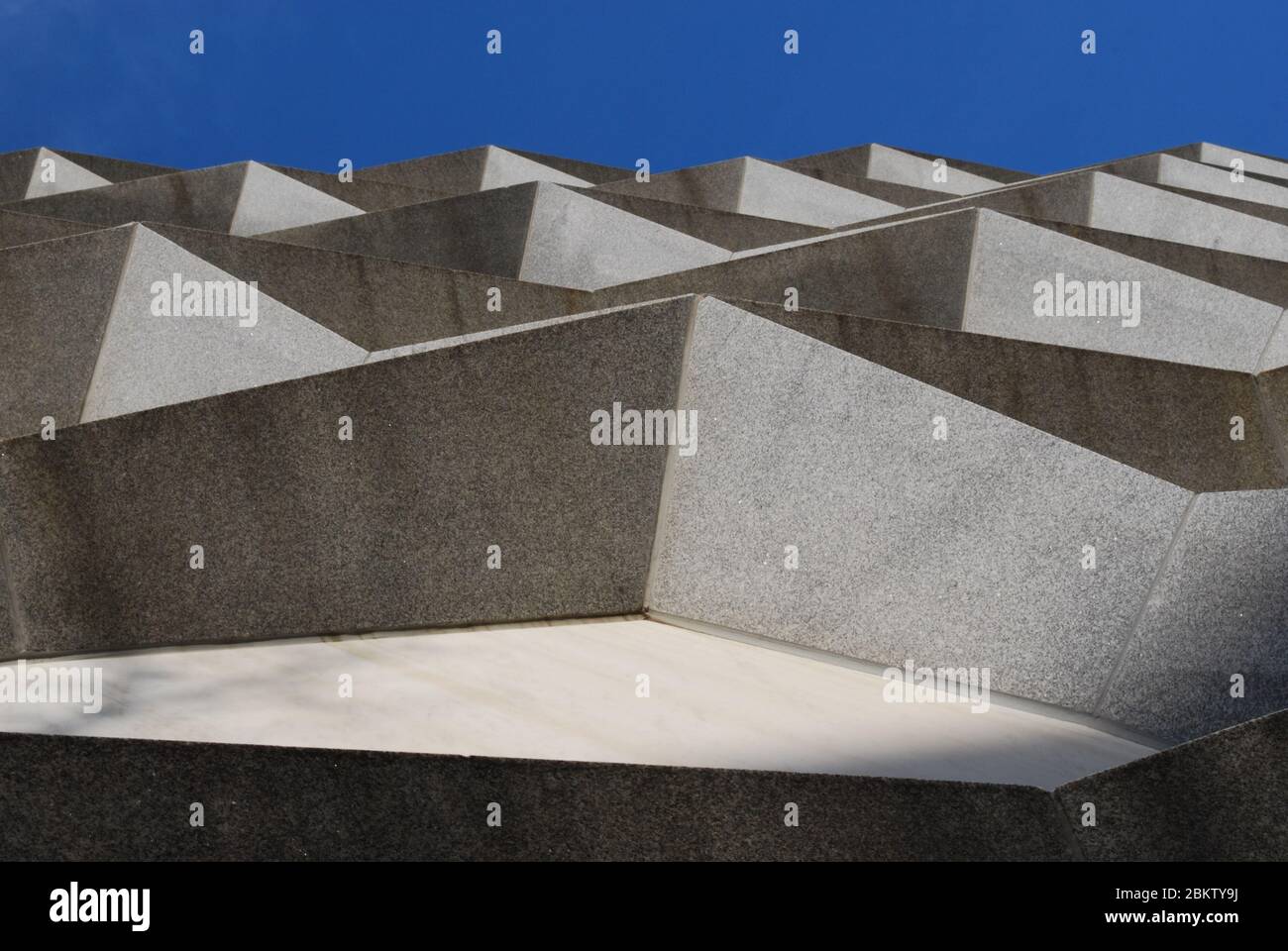 Yale university rare book library hi-res stock photography and images ...