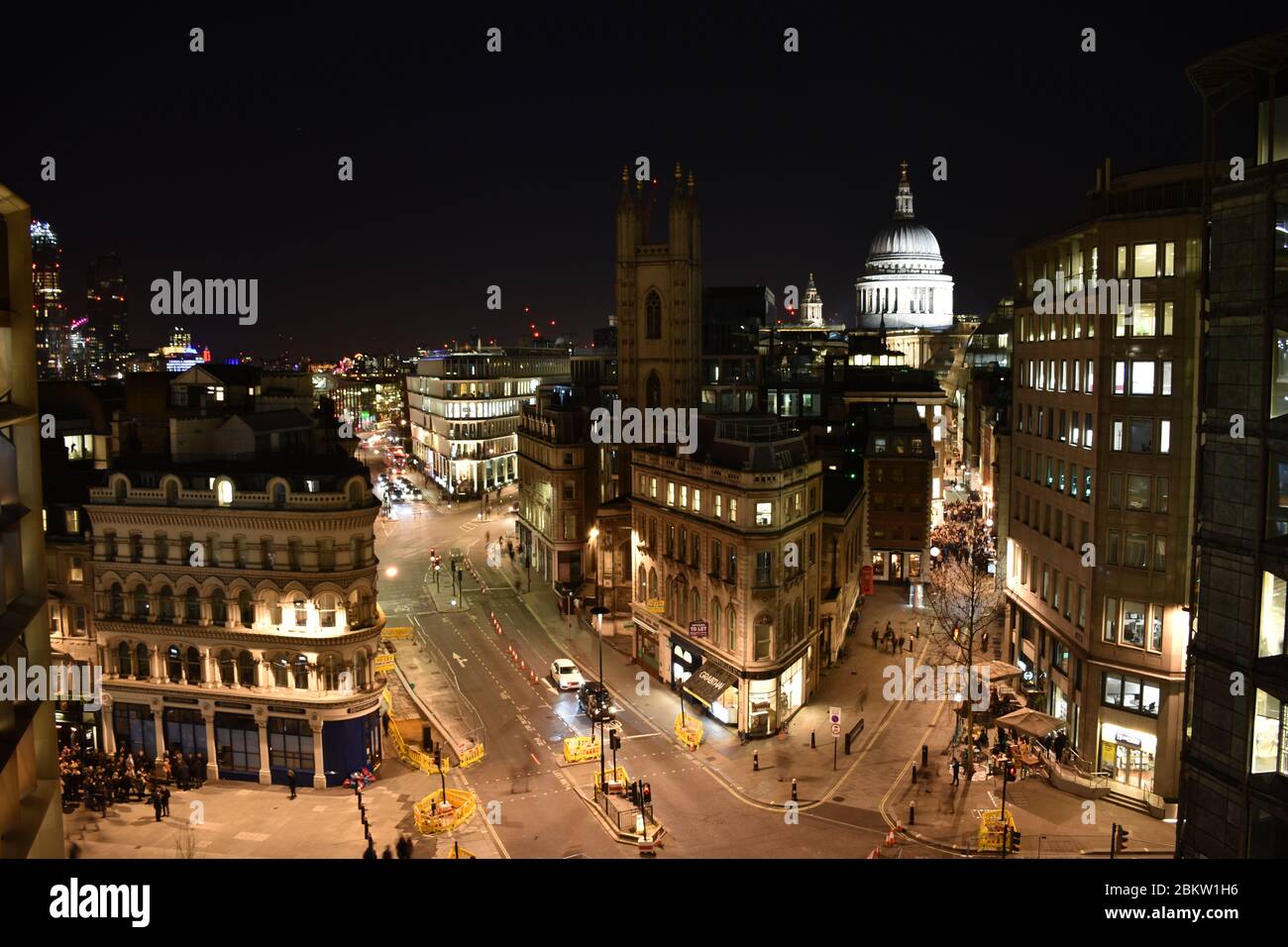 Balcony view of london hi-res stock photography and images - Alamy