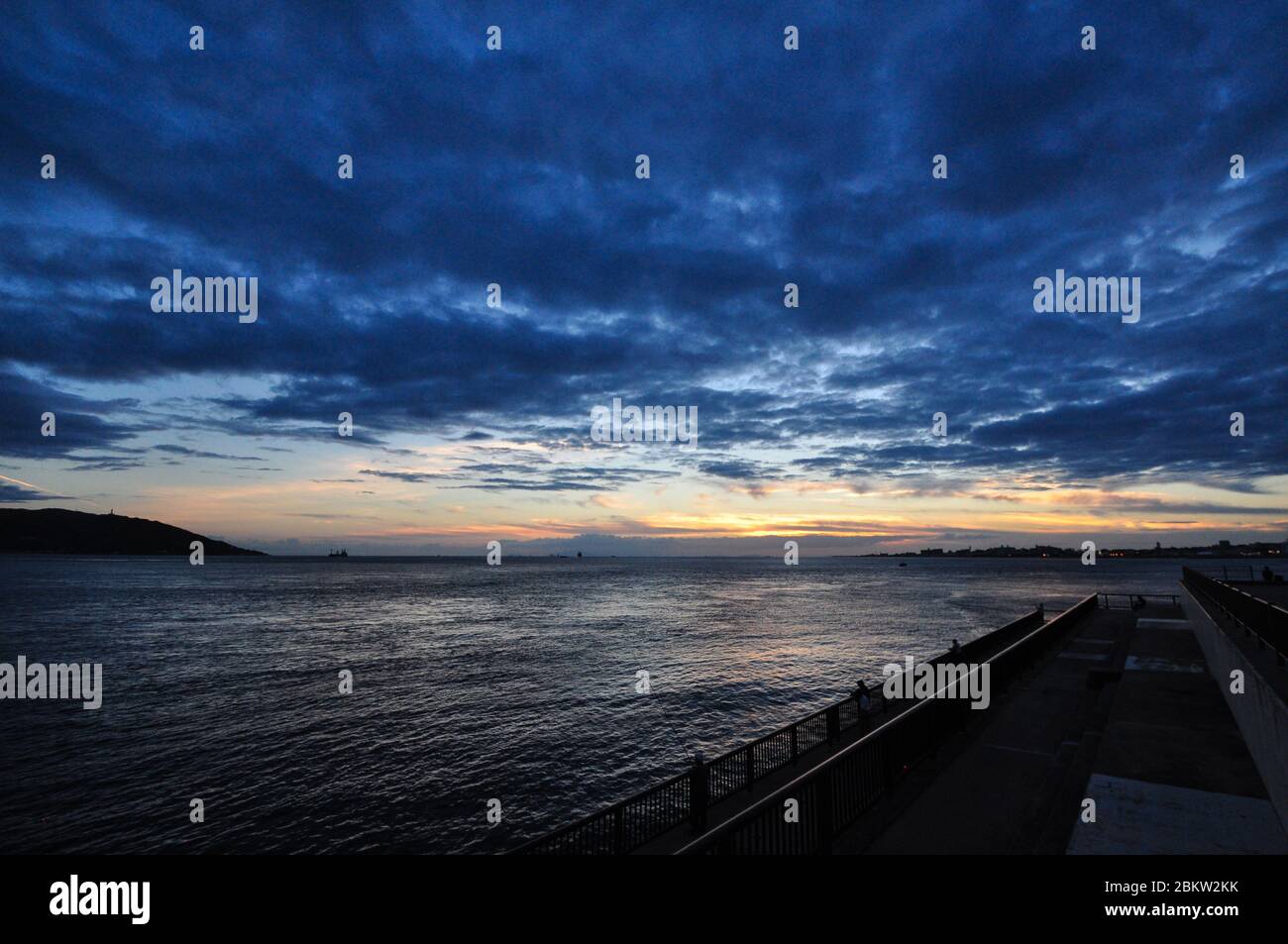 Kobe bridge earthquake hi-res stock photography and images - Alamy