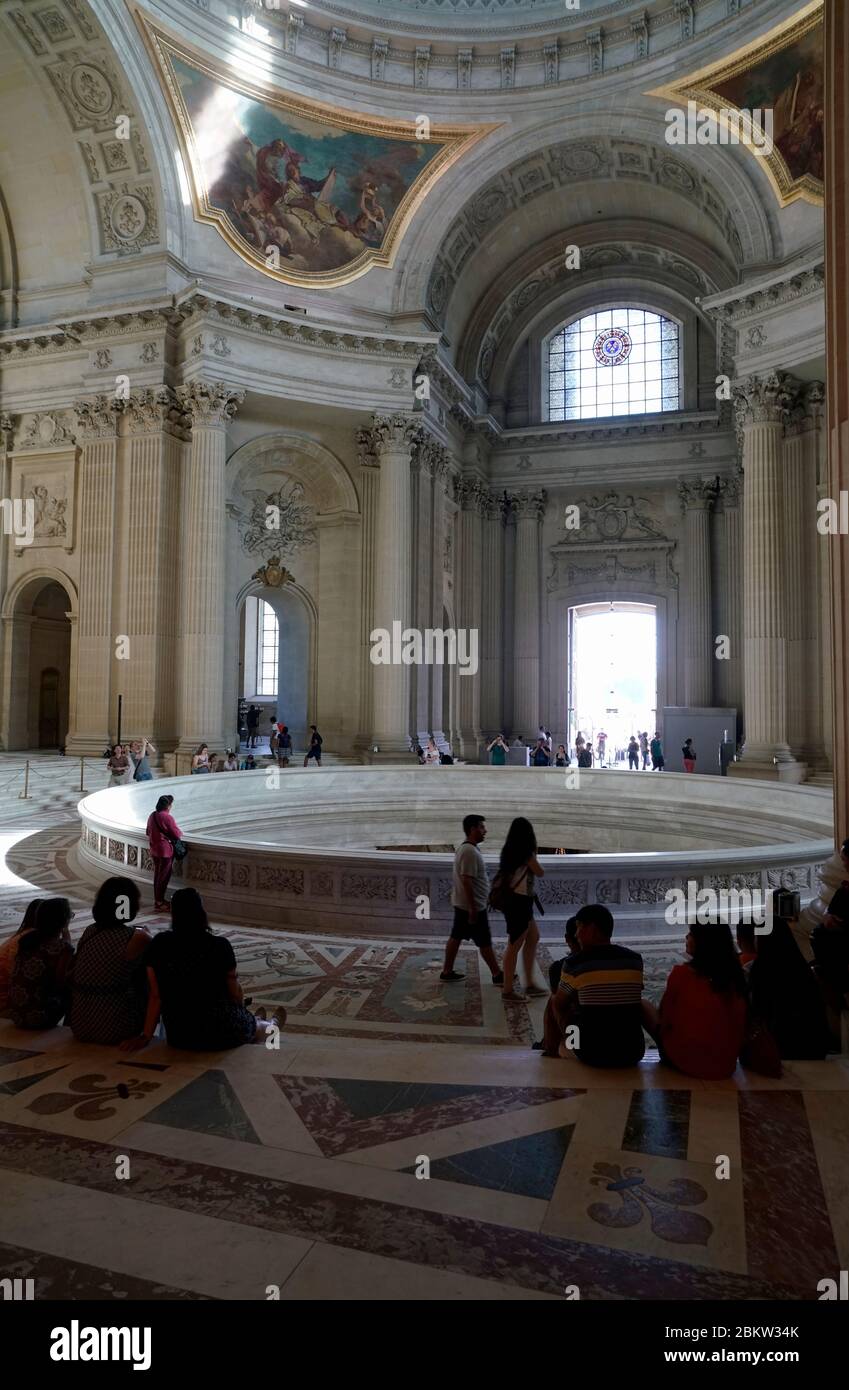 Les Invalides Interior