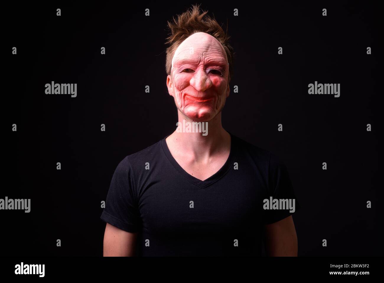 People wearing scary mask halloween hi-res stock photography and images ...