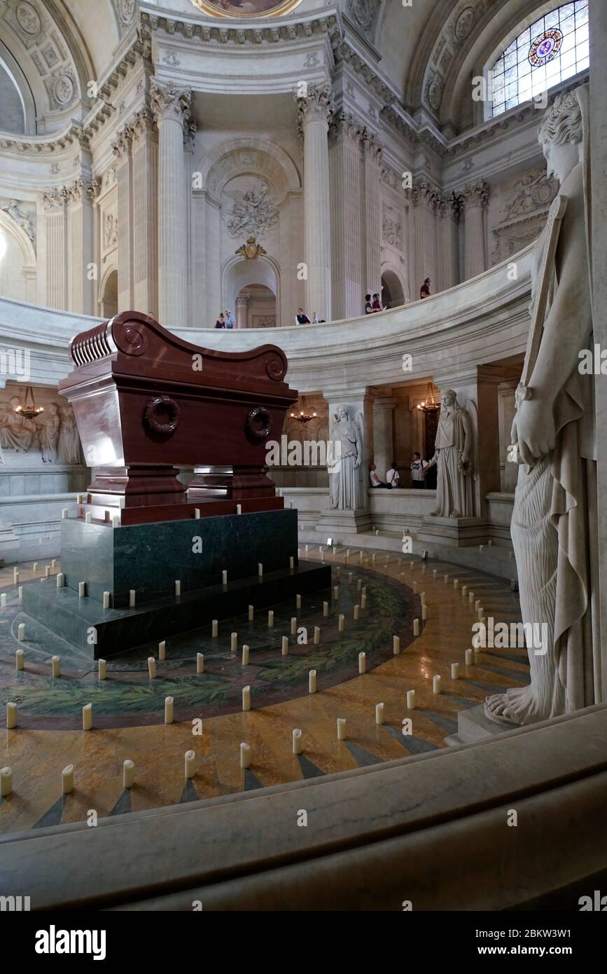 Napoleon's sarcophagus surrounded by Victory angels in crypt of ...
