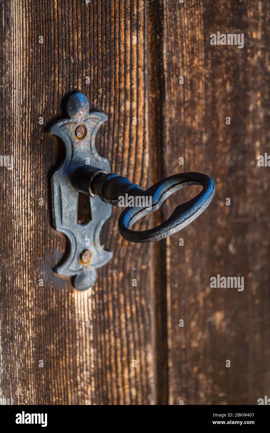 Old castle key hi-res stock photography and images - Alamy