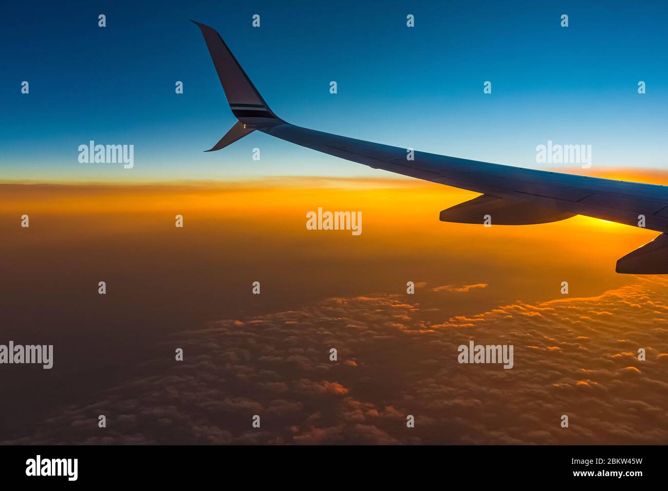 December flight through spectacular sunset light, from Chicago to ...