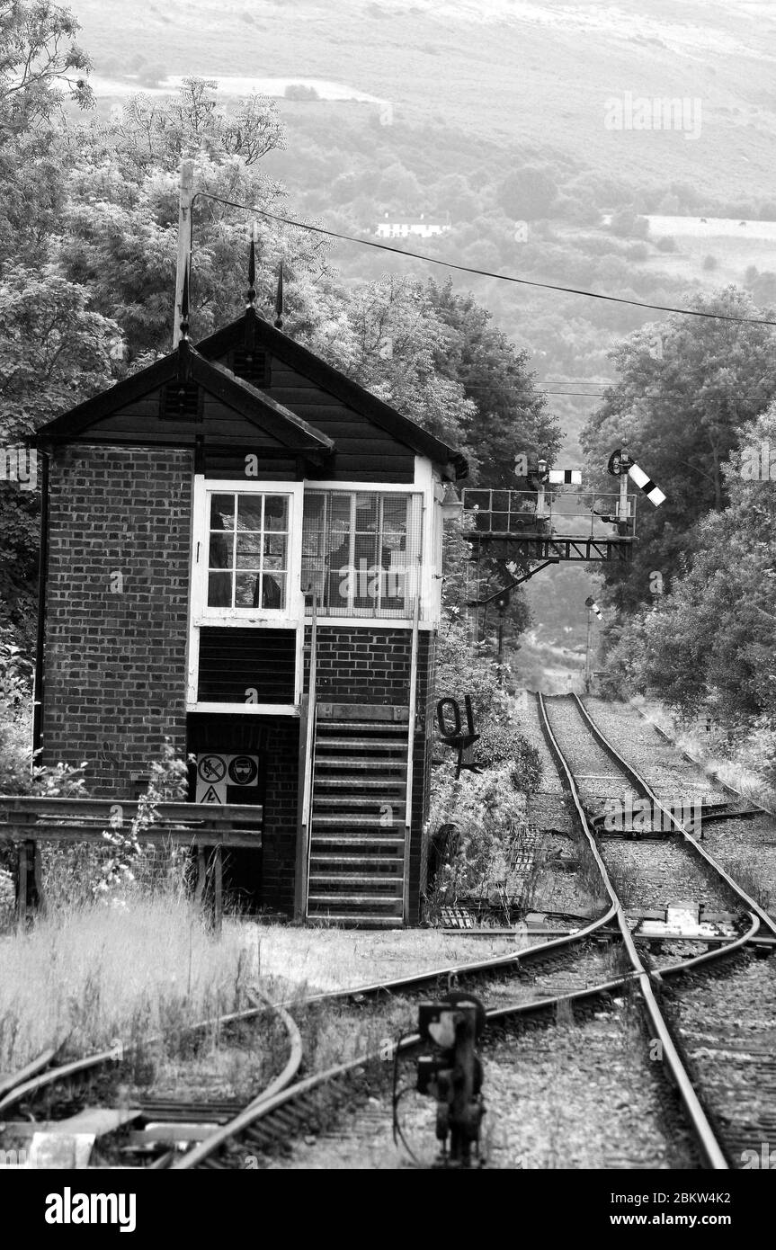 Junction signal box hi-res stock photography and images - Alamy