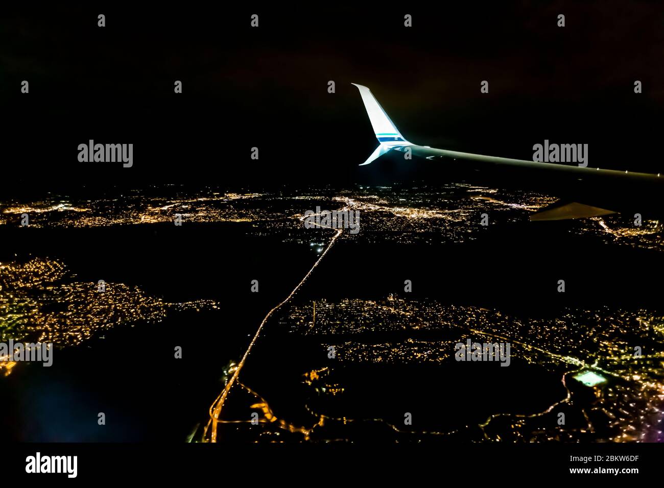 Night flight in December from Chicago arriving in Seattle, over the 520 ...