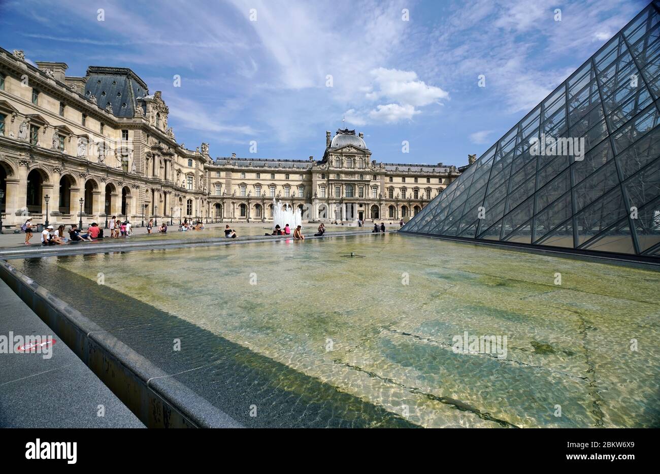 The glass pyramid of louvre hi-res stock photography and images - Alamy