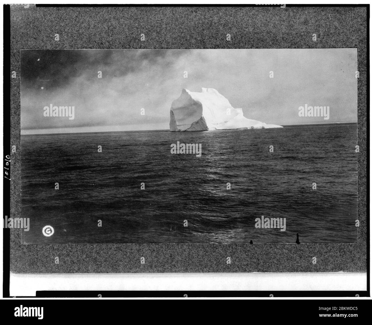 Surrounded with water Black and White Stock Photos & Images - Alamy