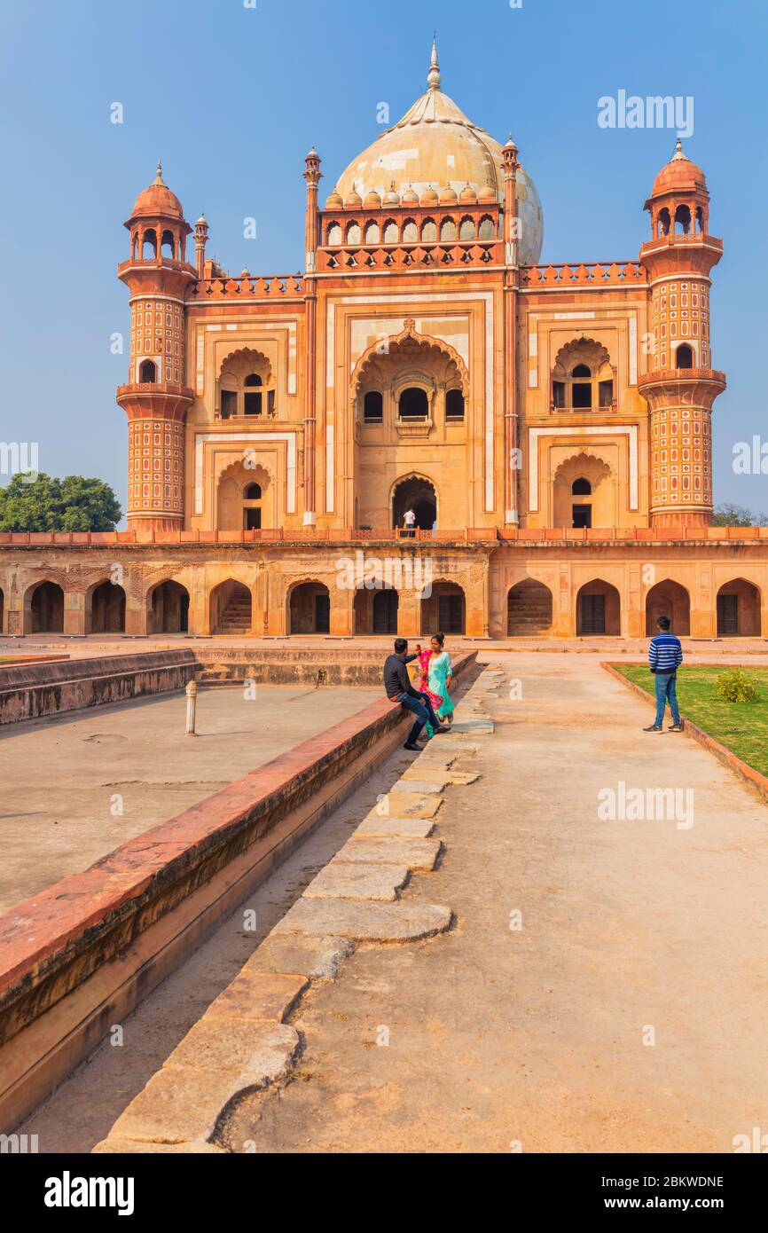 Tomb of Safdar Jang, 1754, Delhi, India Stock Photo - Alamy