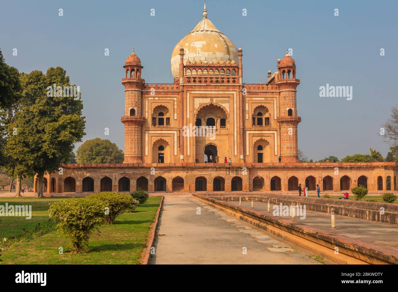 Tomb of Safdar Jang, 1754, Delhi, India Stock Photo - Alamy