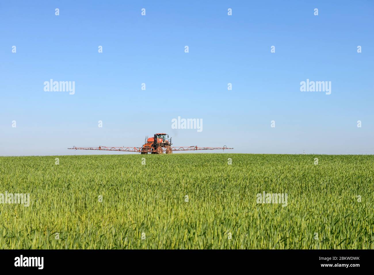 Self propelled sprayer hi-res stock photography and images - Alamy