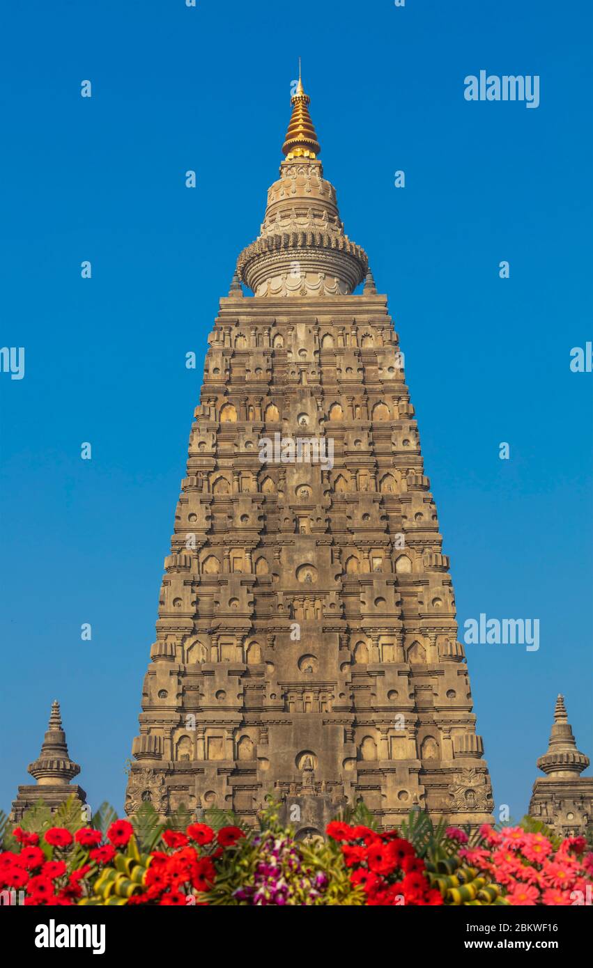 Mahabodhi Temple, Bodh Gaya, Bihar, India Stock Photo - Alamy