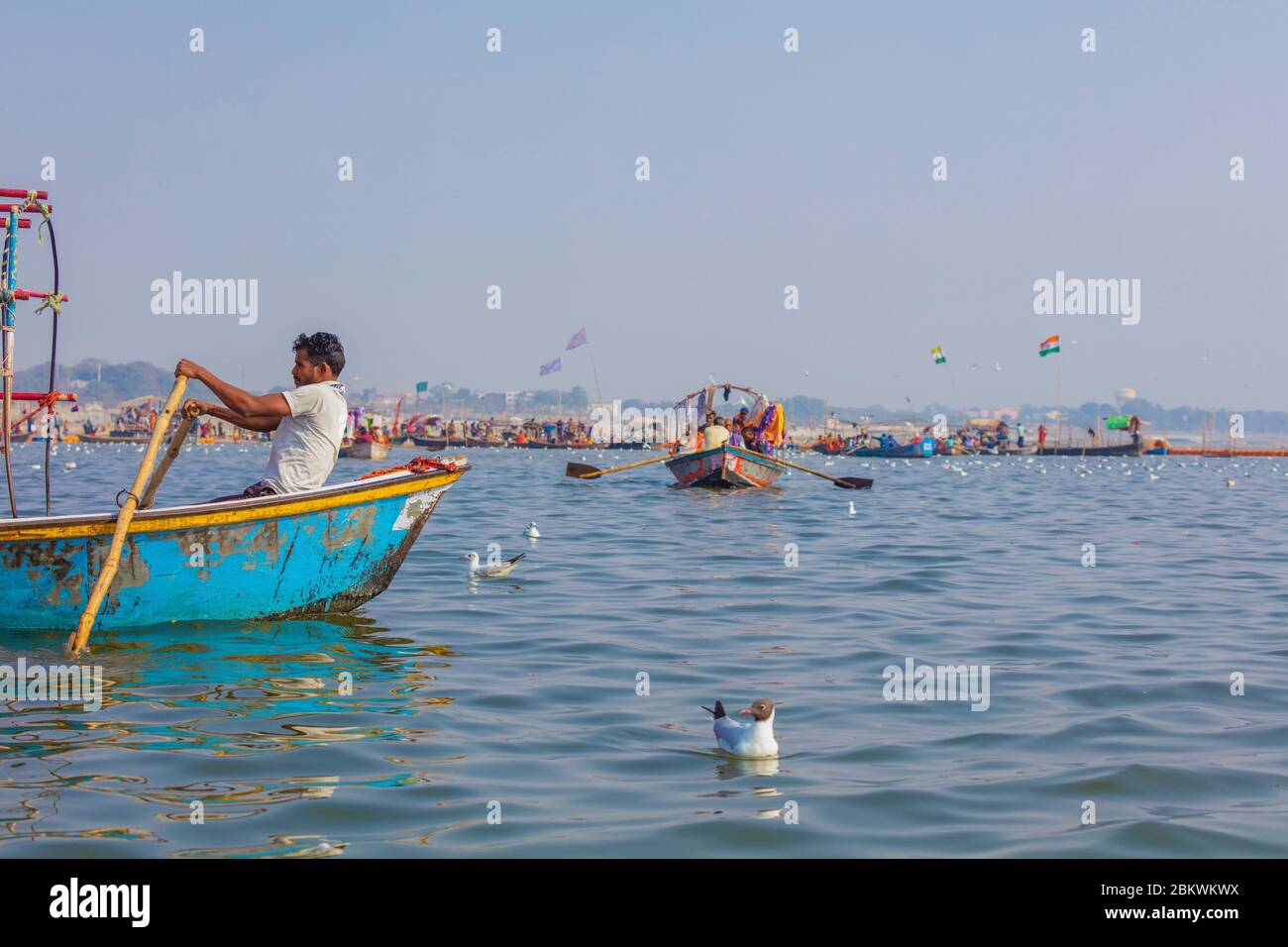 Triveni Sangam, confluence of rivers Ganga, Yamuna, Saraswati ...