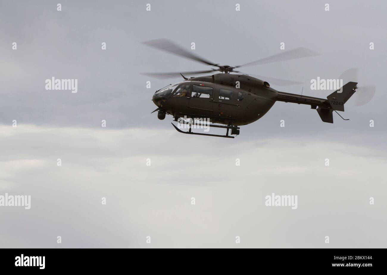 Iowa Army National Guard pilots with Company A, 1st Battalion, 376th ...